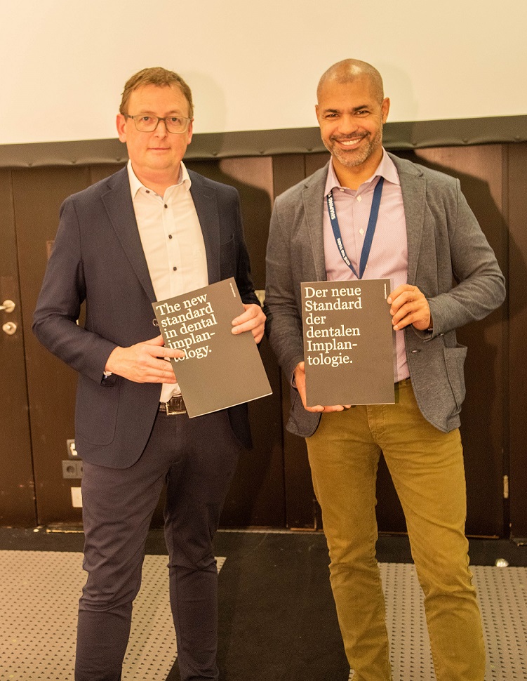 Patent™ Implantatsystem: Keine Periimplantitis nach 9 Jahren | dental journal